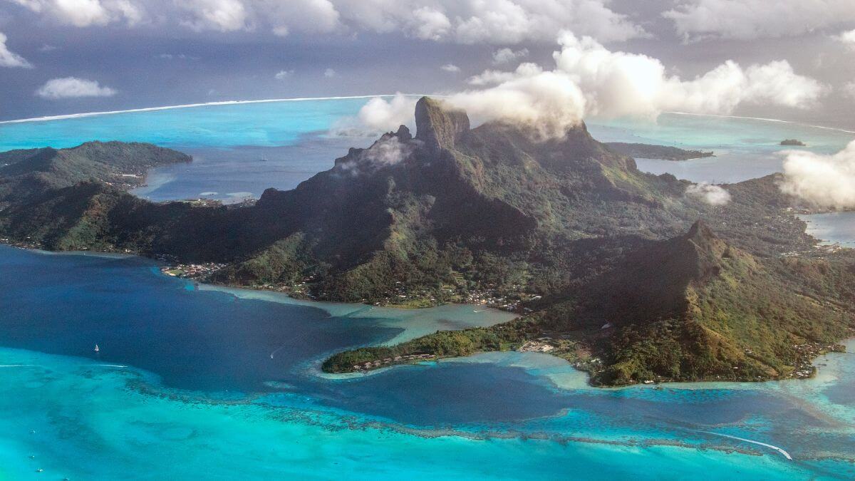 Mount Otemanu Hike - A Complete Guide to Hiking Mount Otemanu in Bora ...