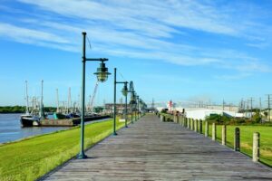 12 Texas Beach Towns That Are TOO GOOD To Ignore 🏖