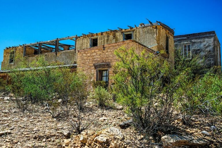 Visit These 13 Creepy Ghost Towns In Texas At Your Own Risk