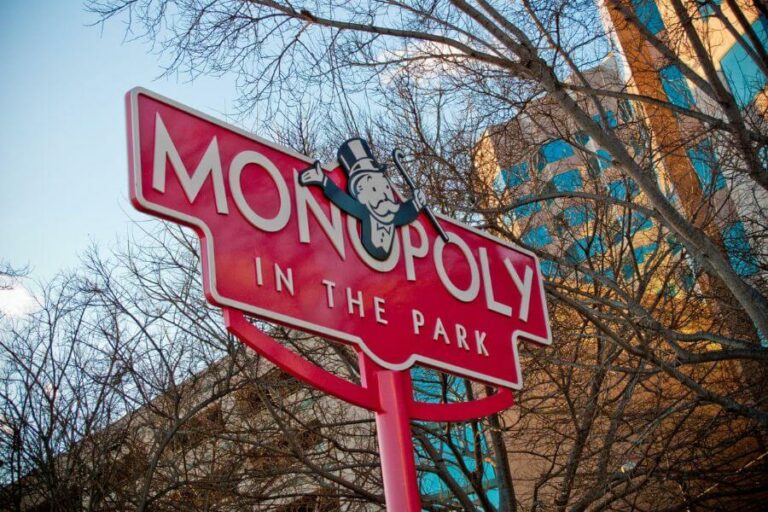 California Is Home To The World's Largest Monopoly Board (And You Can ...