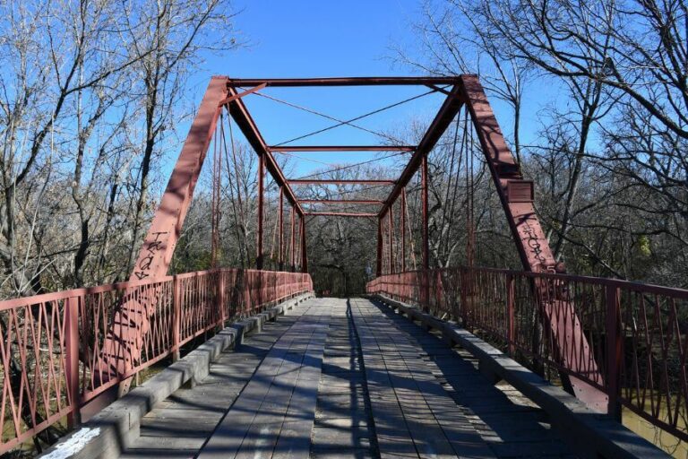 This Haunted Bridge In Texas Will Send Shivers Down Your Spine