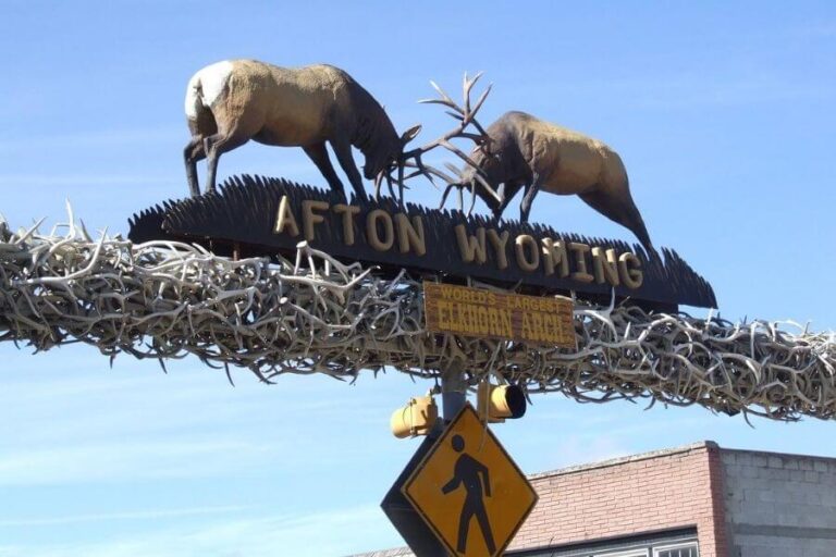 27 Quirky & Unique Small Towns In The U.S. That Are Too Weird For Words