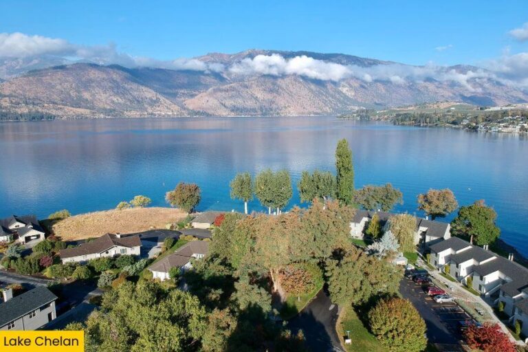 23 Mountain Towns in the U.S. So Stunning They Feel Like a Dream