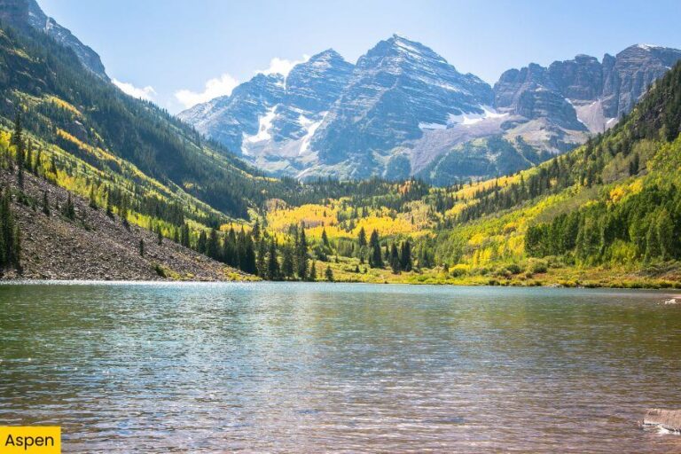 23 Mountain Towns in the U.S. So Stunning They Feel Like a Dream