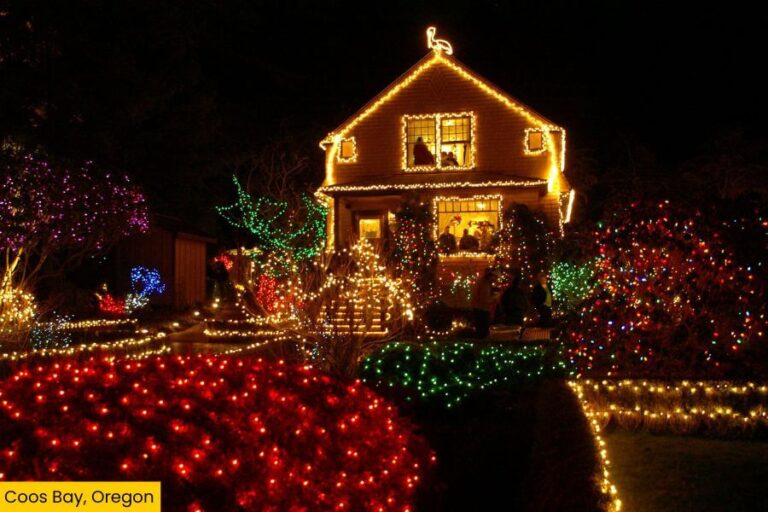 The 24 Most Magical Christmas Towns In The U.S.
