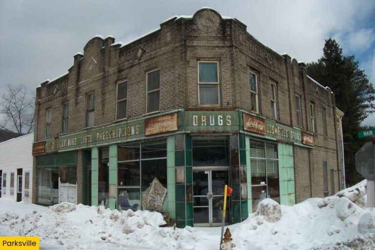 Visit These 10 Creepy Ghost Towns In New York At Your Own Risk
