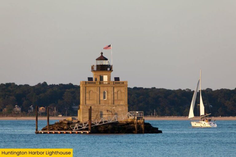 The Ultimate Long Island Lighthouse Road Trip Itinerary