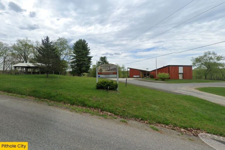 Visit These 10 Creepy Ghost Towns In Pennsylvania At Your Own Risk