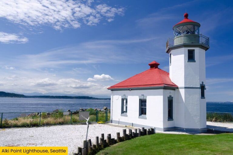 The Ultimate Washington Lighthouses Road Trip
