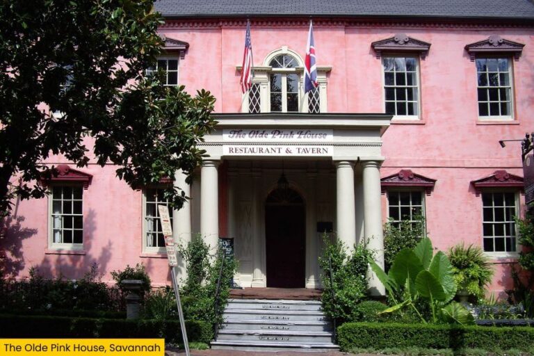 The 13 Most Haunted Places In Georgia