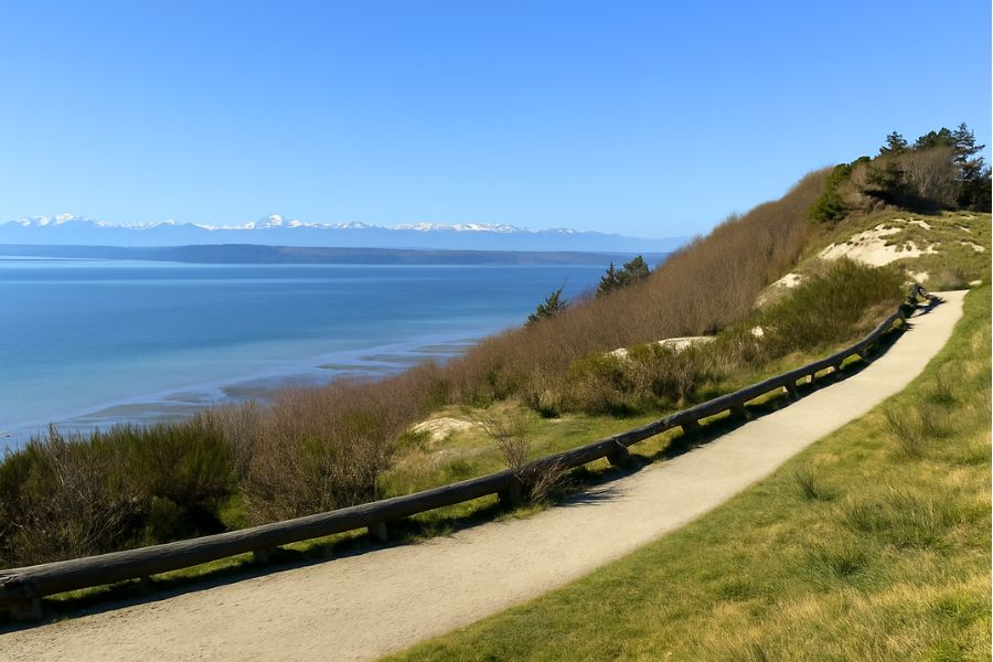 These 9 Coastal Trails In Washington Belong On Your Bucket List