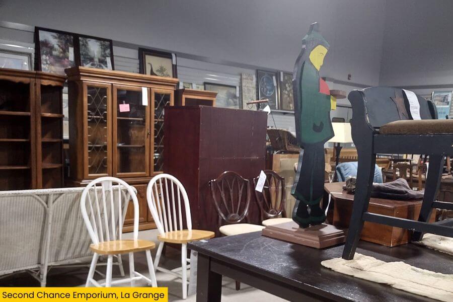 12 Huge Thrift Stores In Texas Where You Can Still Grab A Bargain