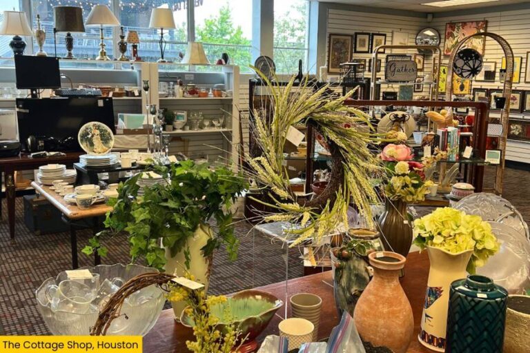 12 Huge Thrift Stores In Texas Where You Can Still Grab A Bargain